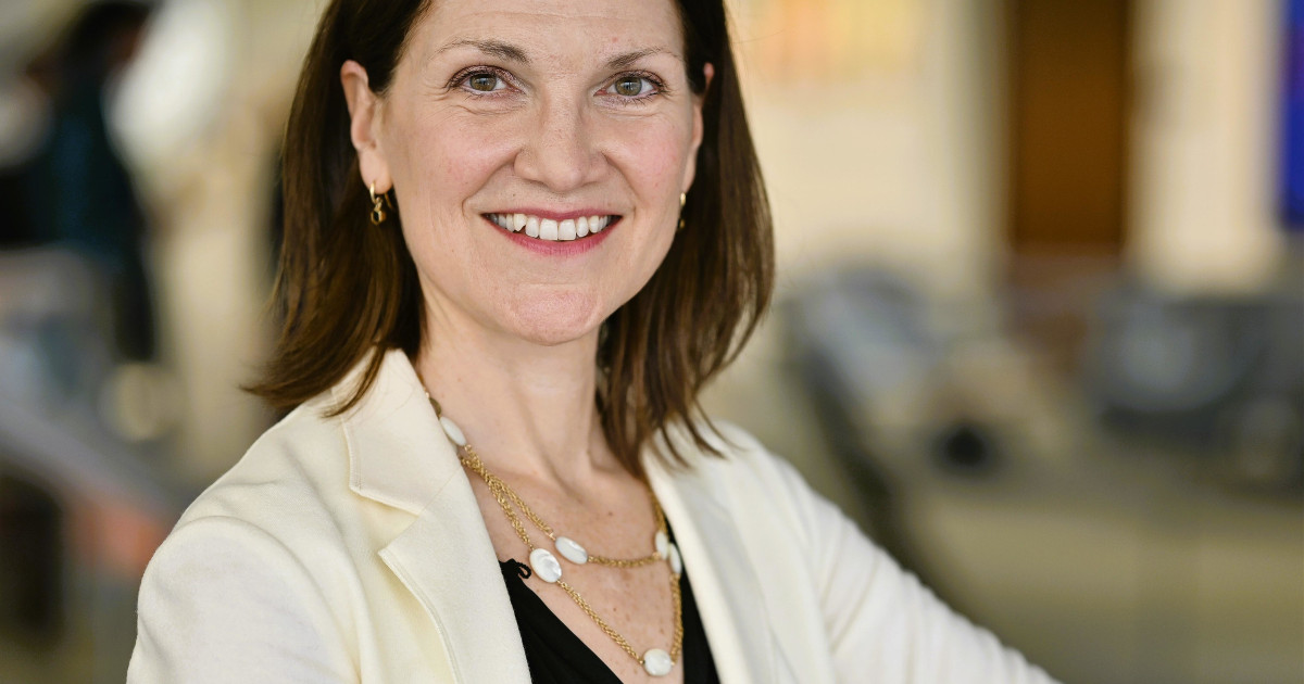 Elizabeth O’Neill | Hong Kong | The University of Chicago